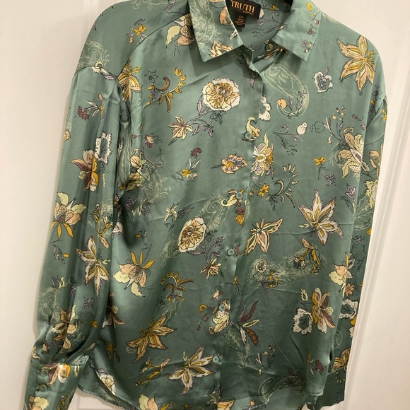 Truth | Tops | Truth Green Floral Womens Button Down Shirt | Poshmark